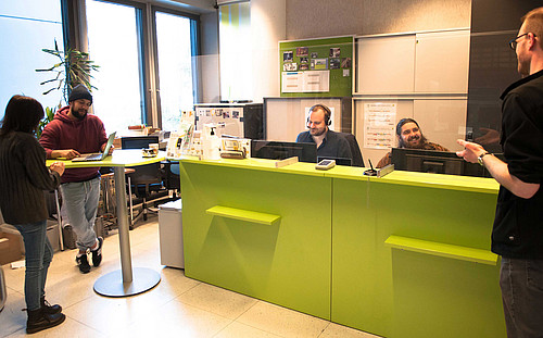 Service desk & support - IT services for students