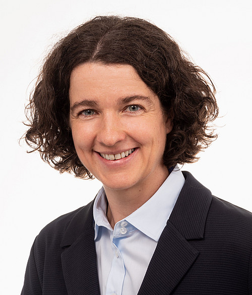 Dr. Dipl.-Pharm. Solveigh Koeberle - Institut für Pharmazeutische ...