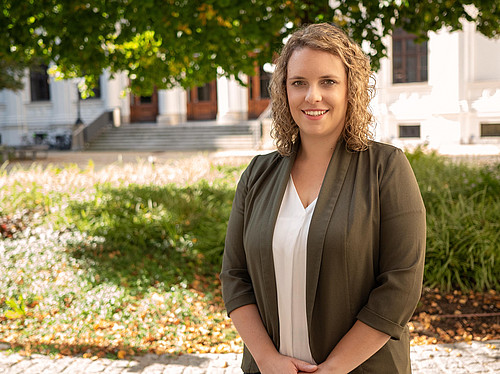 Miriam Hofer - Institut für Öffentliches Recht und Politikwissenschaft