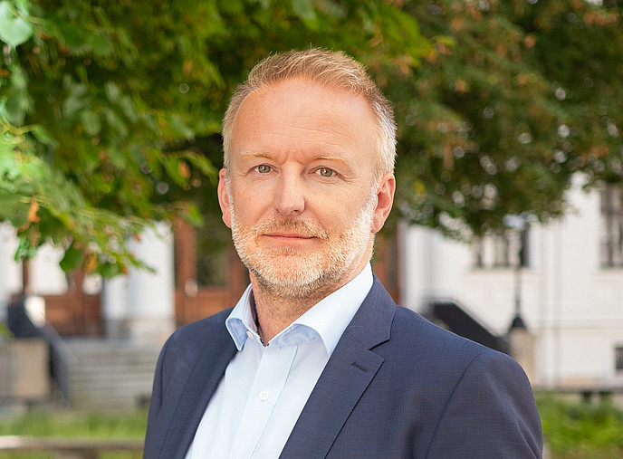 Recht und IT - Institut für Rechtswissenschaftliche Grundlagen