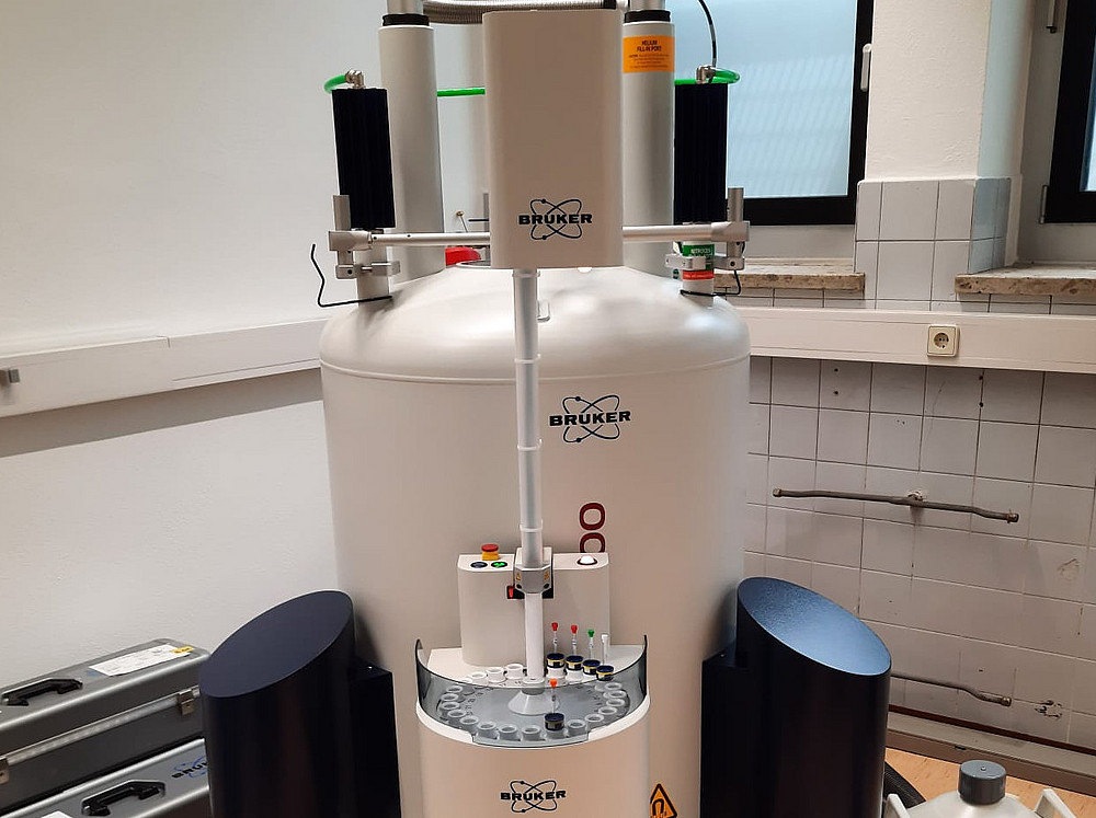 Available NMR instruments - NMR-Spectroscopy