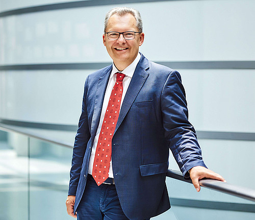 Klaus Poier - Institut für Öffentliches Recht und Politikwissenschaft