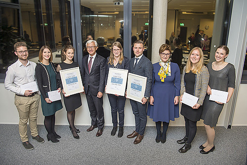 Praxisnah publiziert - Universität Graz