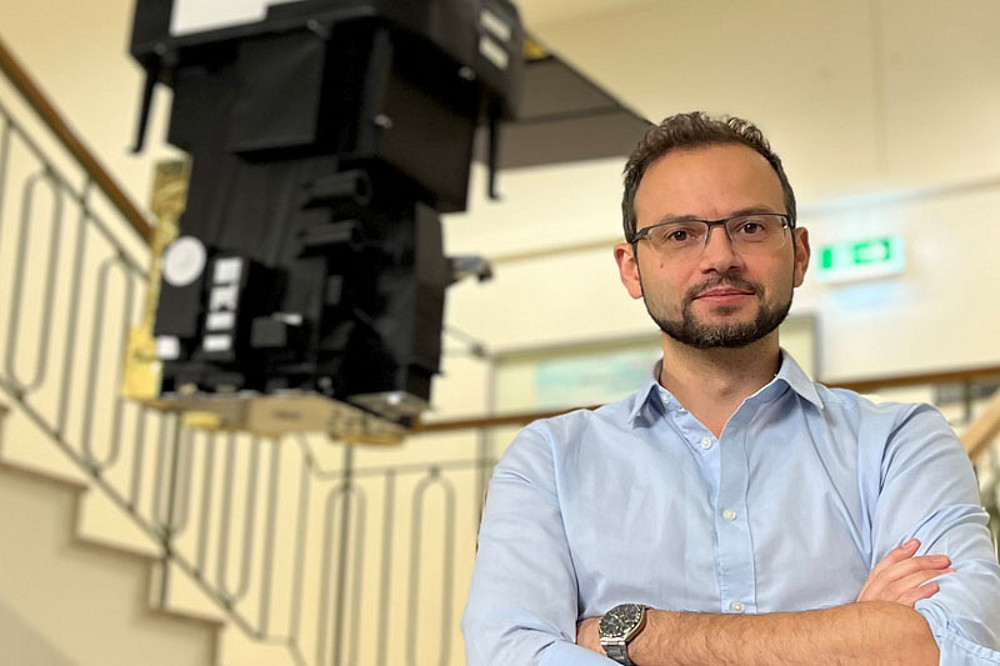 Spain is calling! - Institute of Physics