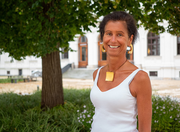 Persönlichkeiten - Institut für Zivilrecht, Ausländisches und ...