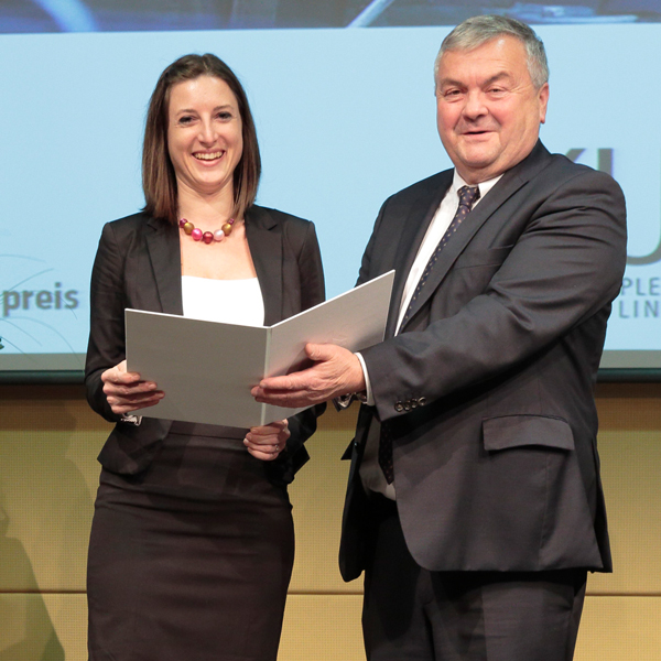 Jungforscherin ausgezeichnet - Rechtswissenschaften